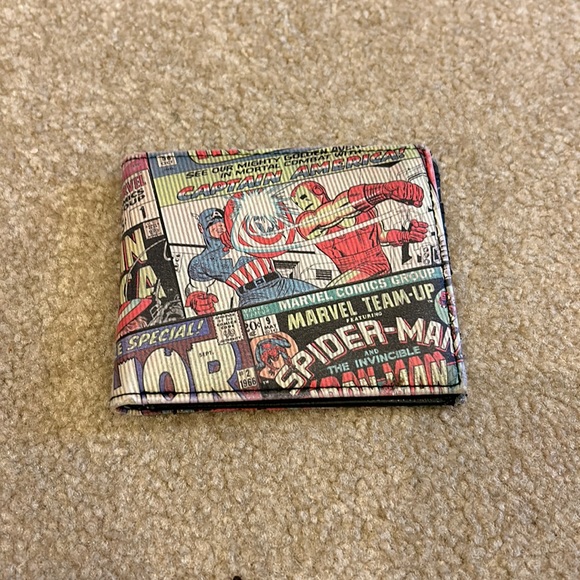 Accessories | Mens Marvel Spiderman Captain America Superhero Wallet ...